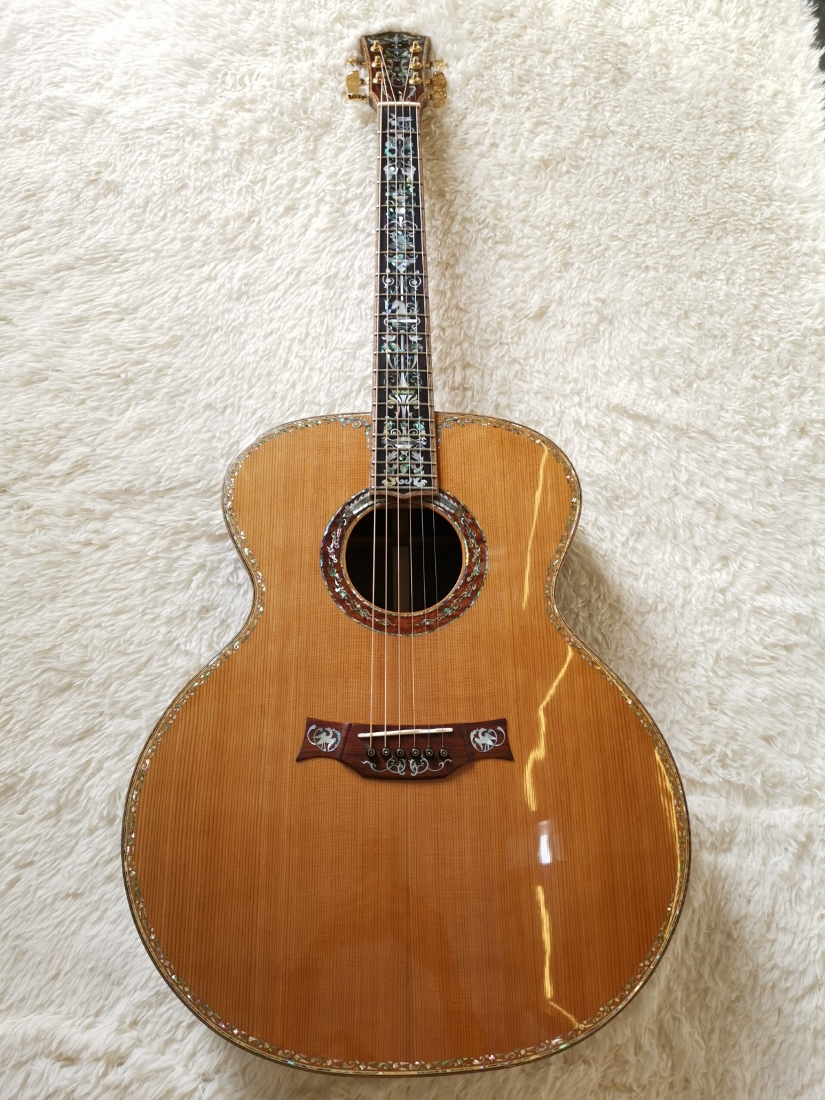 Guitar A099