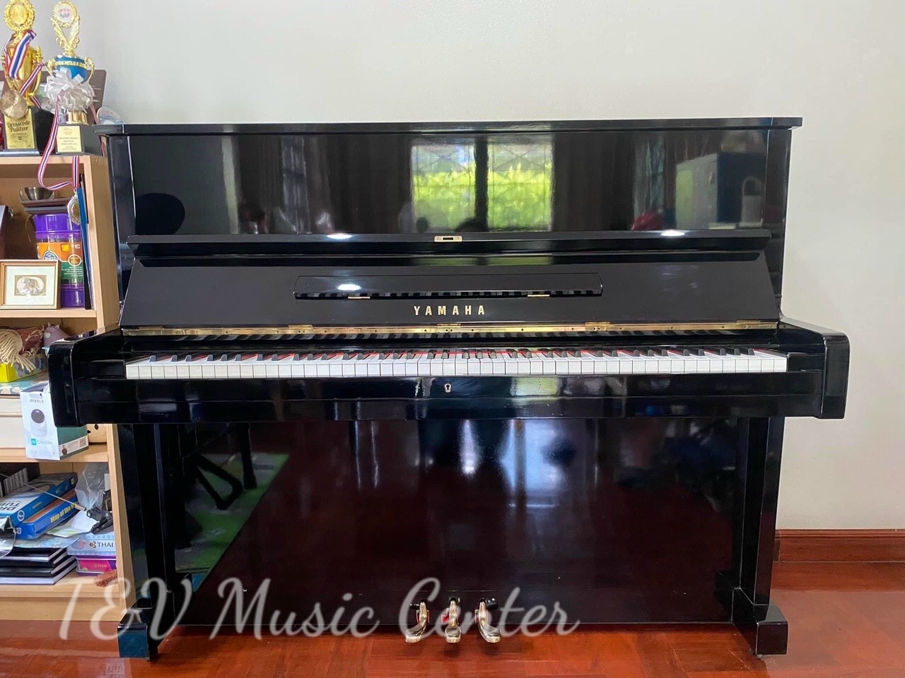 Yamaha U1F Đen Bóng (PE)